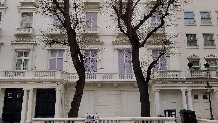Top Fake London Landmarks